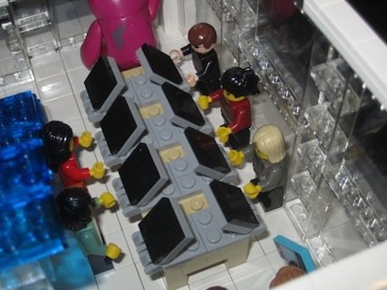 LEGO 蘋果零售店設計！完美呈現真實零售店面貌！ - 流動日報