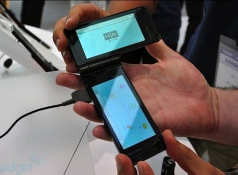 ＜莊話連篇＞生不逢時產品系列（二）：Fujitsu 雙屏摺機