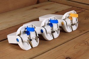 外出工作必備 ! OneAdaptr 推出 Flip 系列可摺式充電插頭 ! - 流動日報
