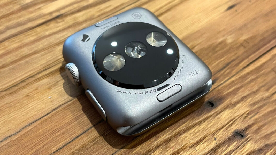 初代 Apple Watch 原型機照片曝光 - 流動日報